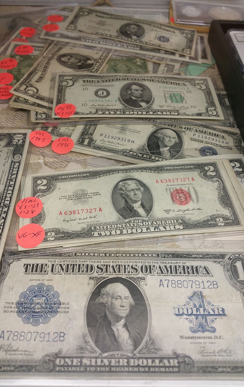 We buy Paper Money - Foreign and U.S.